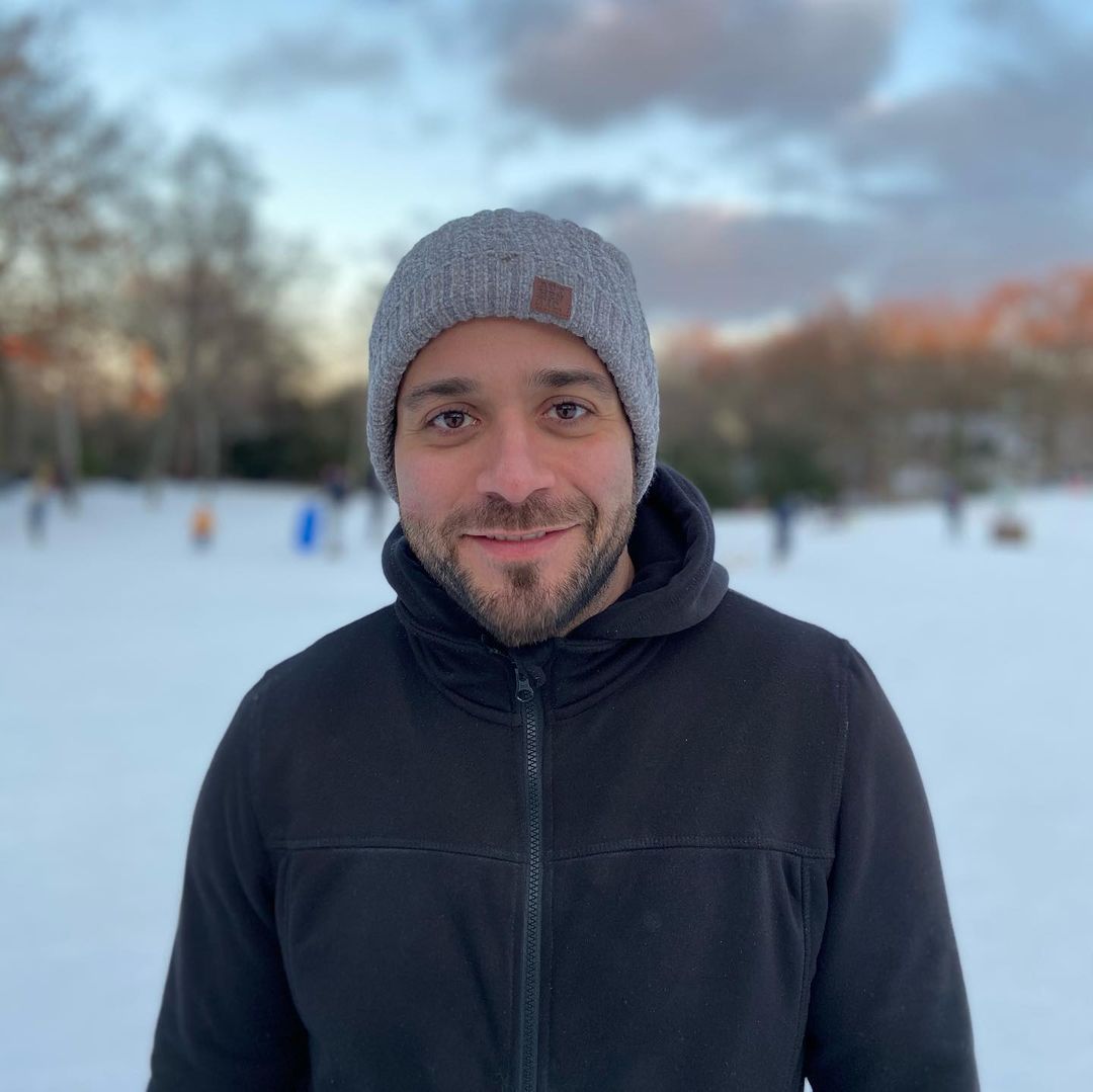 Fashion Model Fia Khan Lastest Pictures With Family | Reviewit.pk