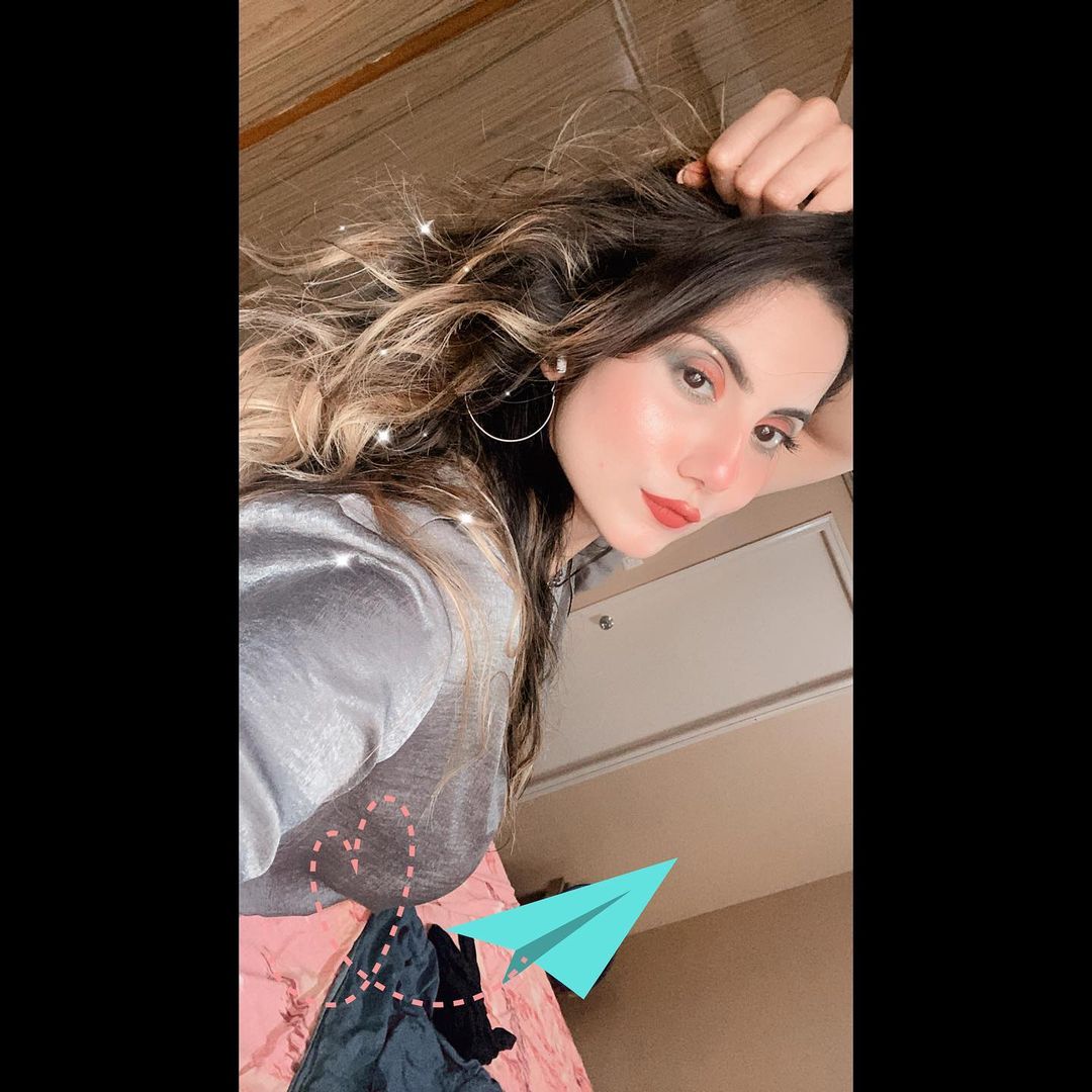 Who is Neha Rajput | Latest Photos | Reviewit.pk