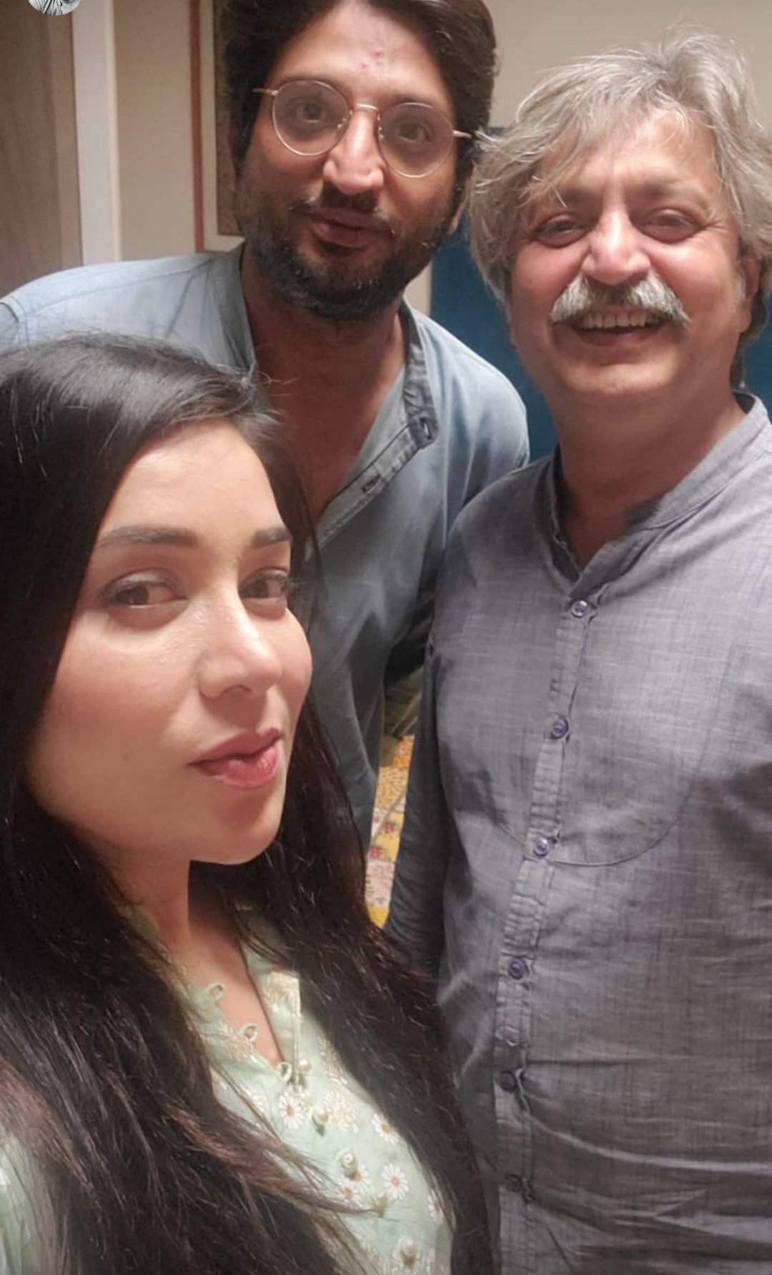 Alizeh Shah Daniyal Zafar Drama BTS Pictures | Reviewit.pk