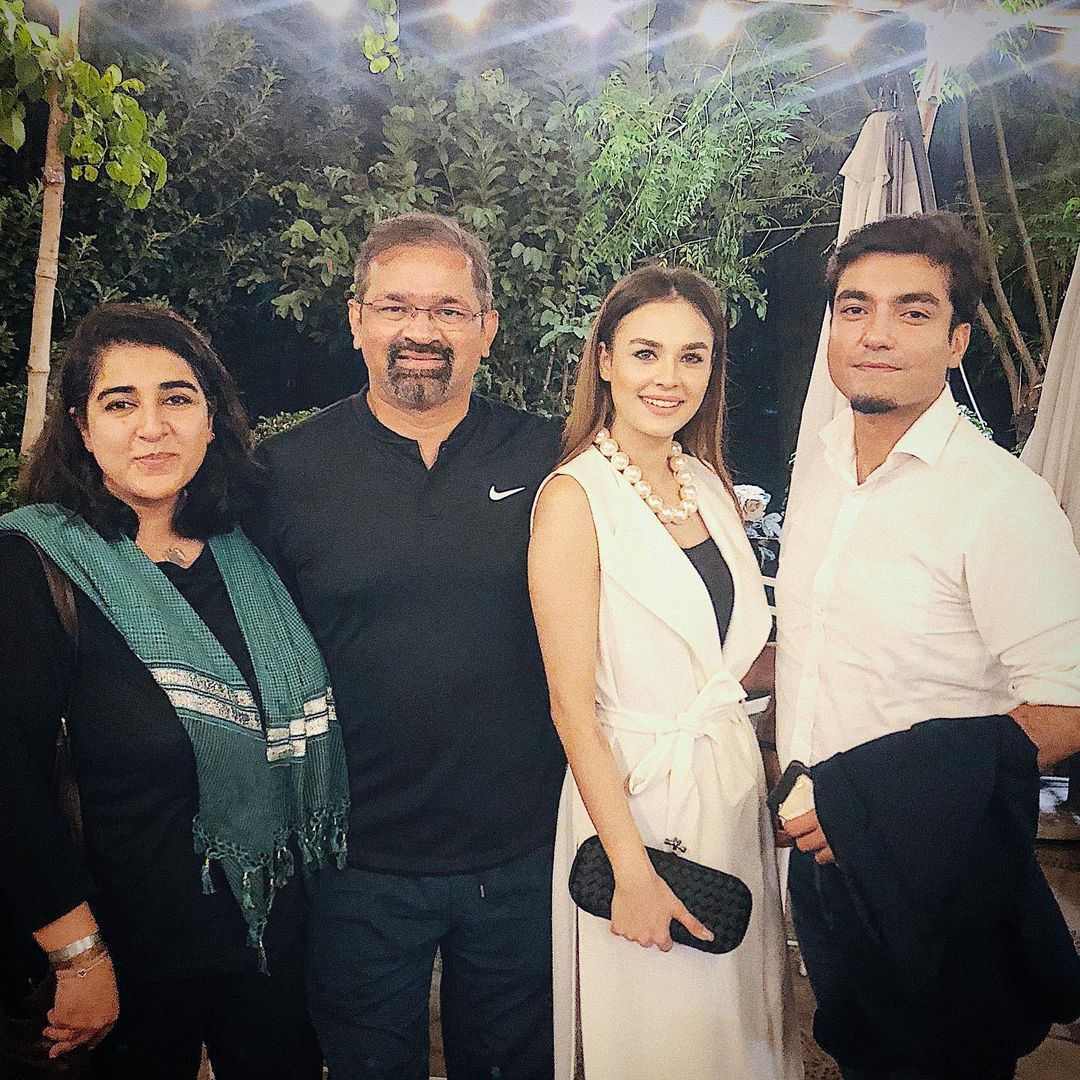 Unseen Pictures Of Model And Actress Mahenur Haider | Reviewit.pk