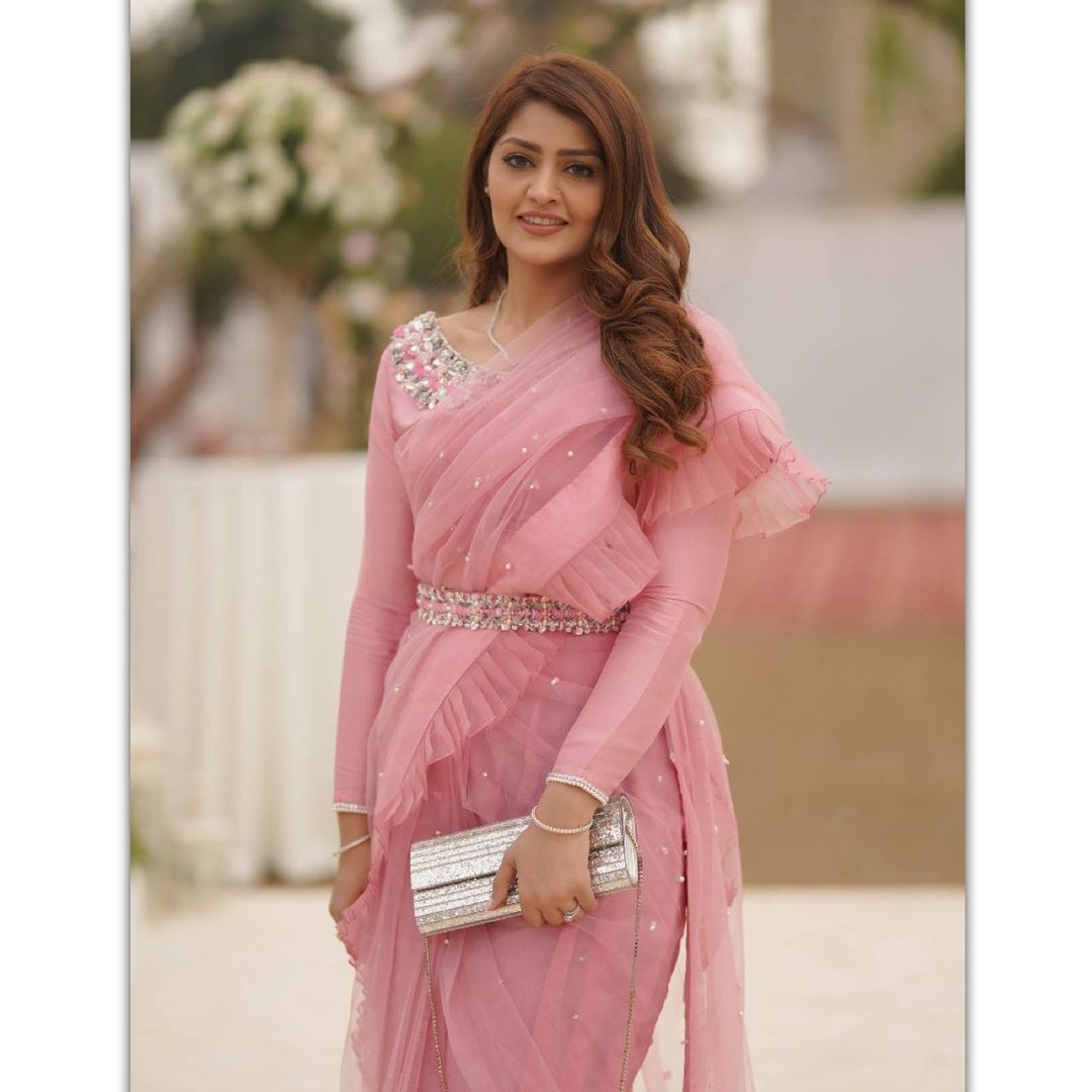 Maira Khan Comedian And Actress-Unseen Pictures | Reviewit.pk