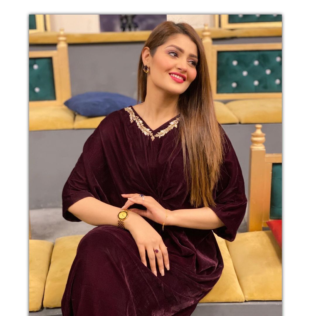 Maira Khan Comedian And Actress-Unseen Pictures | Reviewit.pk