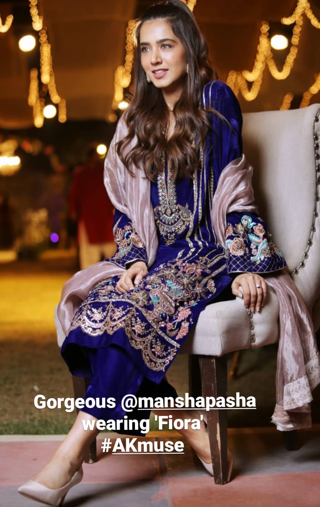 Mansha Pasha's Beautiful Pictures From Wedding | Reviewit.pk