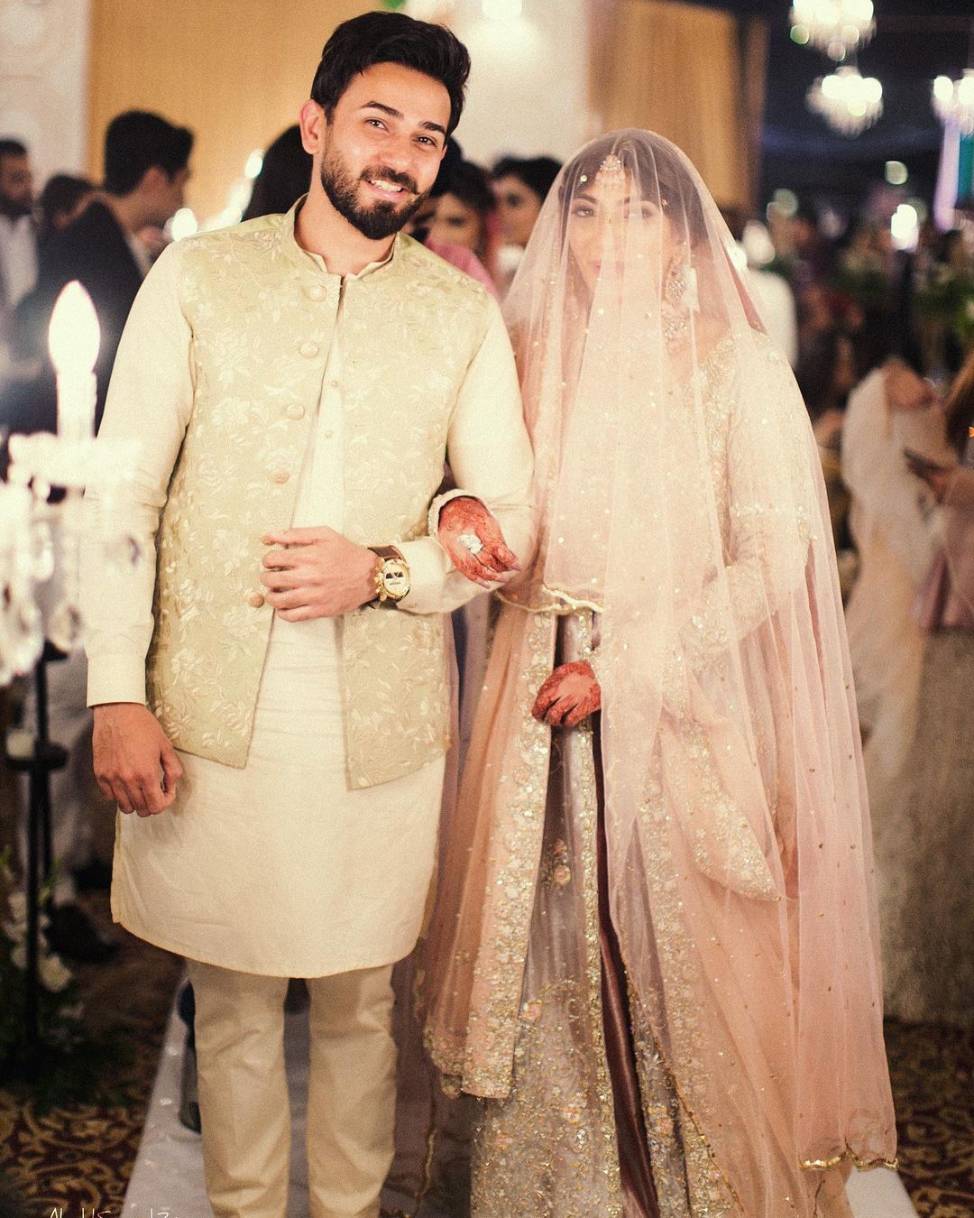 Lovely Pictures Of Mariam Ansari With Ali Ansari From Her Nikkah Event | Reviewit.pk