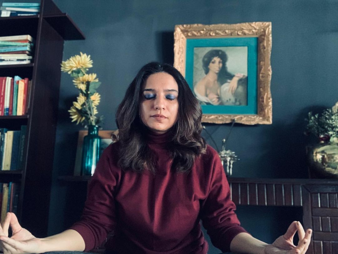 Latest Candid Photos of Maria Memon | Reviewit.pk