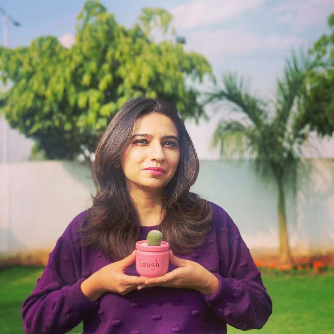 Latest Candid Photos of Maria Memon | Reviewit.pk
