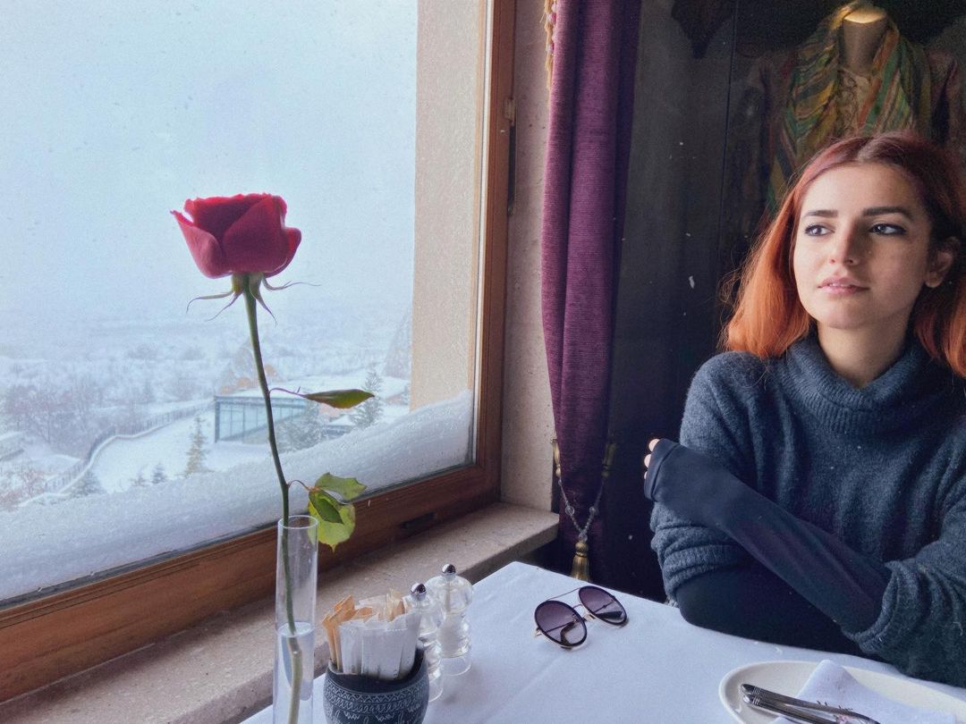 Momina Mustehsan Latest Unseen Pictures | Reviewit.pk