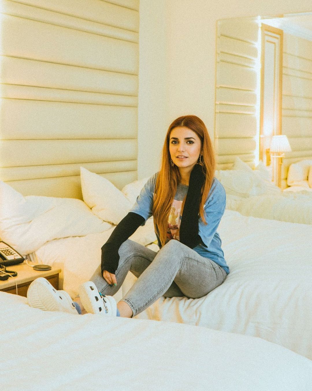 Momina Mustehsan Latest Unseen Pictures | Reviewit.pk