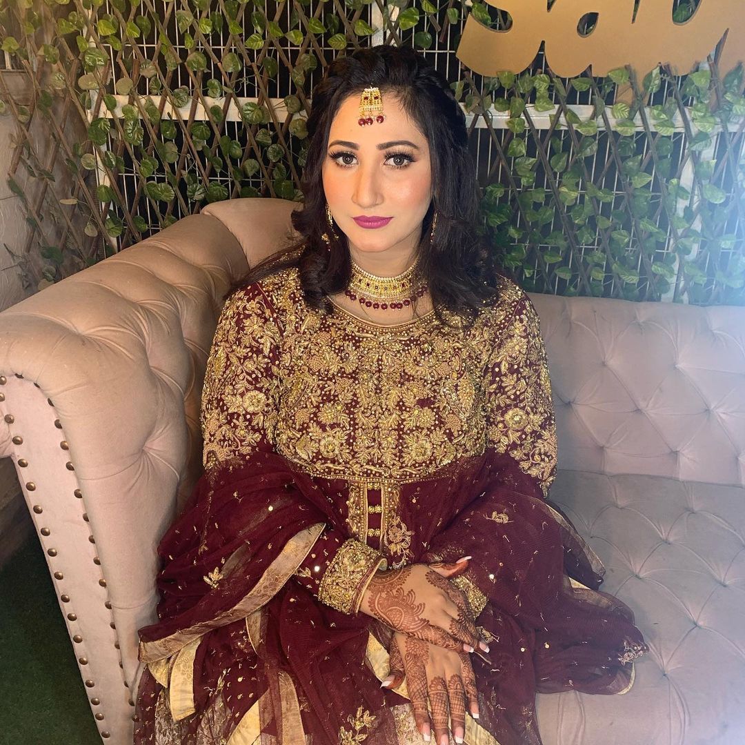 Pari Hashmi Beautiful Pictures From Sister's Wedding | Reviewit.pk