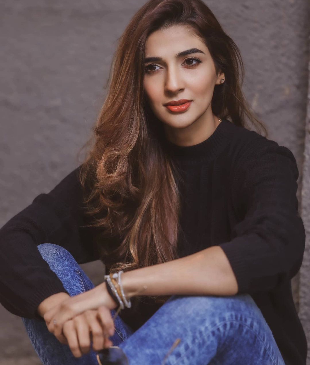 Rabab Hashim New Beautiful Pictures | Reviewit.pk