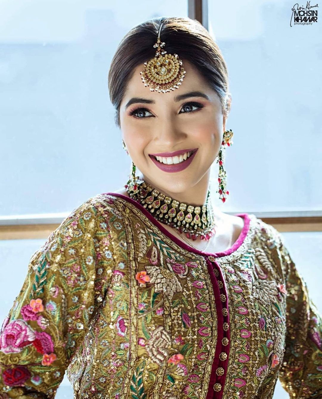 Latest Bridal Shoot Featuring The Gorgeous Sabeena Farooq | Reviewit.pk