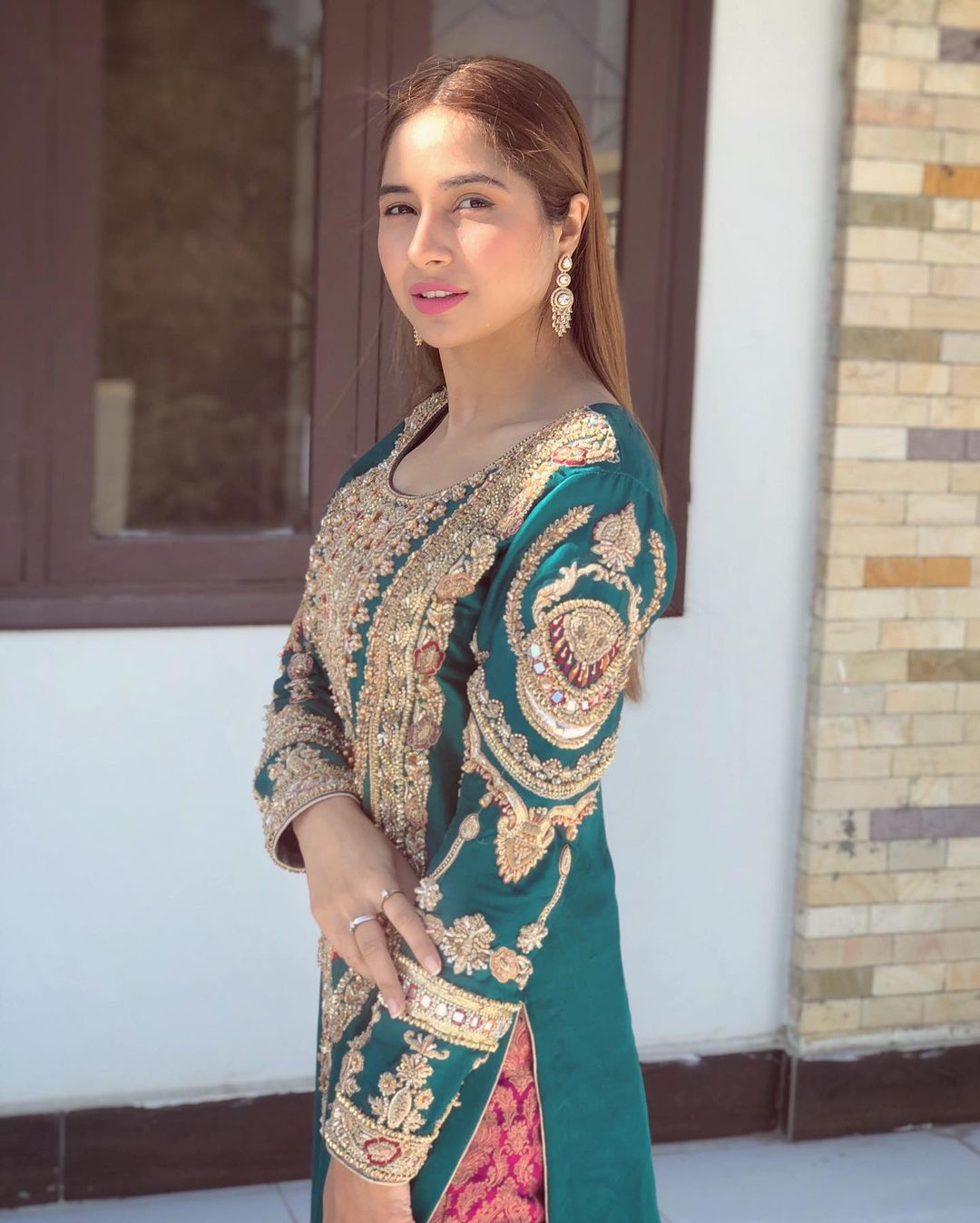 Sabeena Farooq's Latest Unseen Pictures | Reviewit.pk