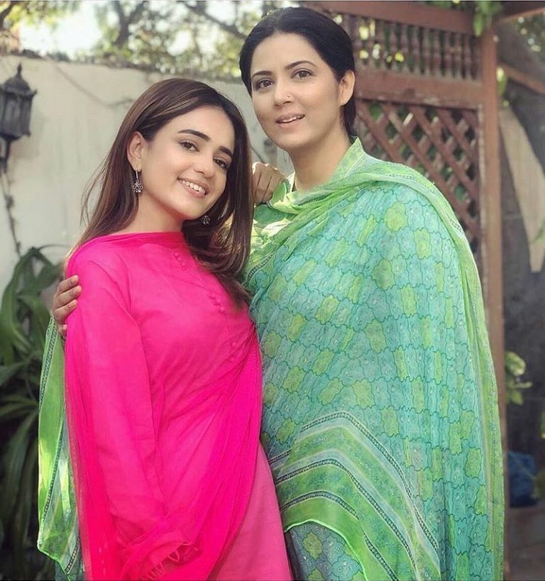 20 Latest Pictures of Savera Nadeem | Reviewit.pk