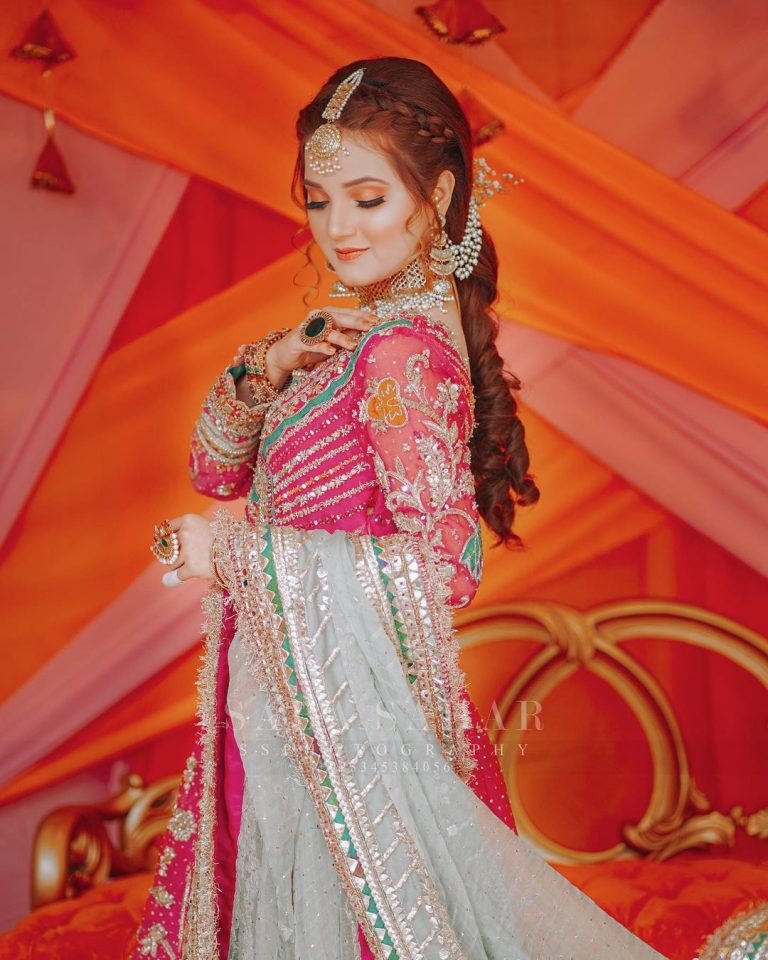 Tik Tok Star Rabeeca Khan Looks Vibrant In Her Latest Bridal Shoot ...