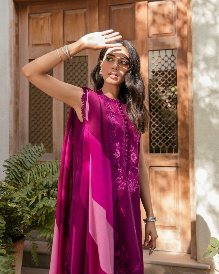 Beautiful Zaha Summer Lawn Collection 2021 | Reviewit.pk