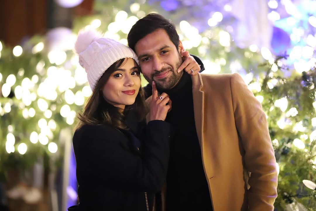 Zaid Ali Shares A Heart Warming Video With His Wife | Reviewit.pk