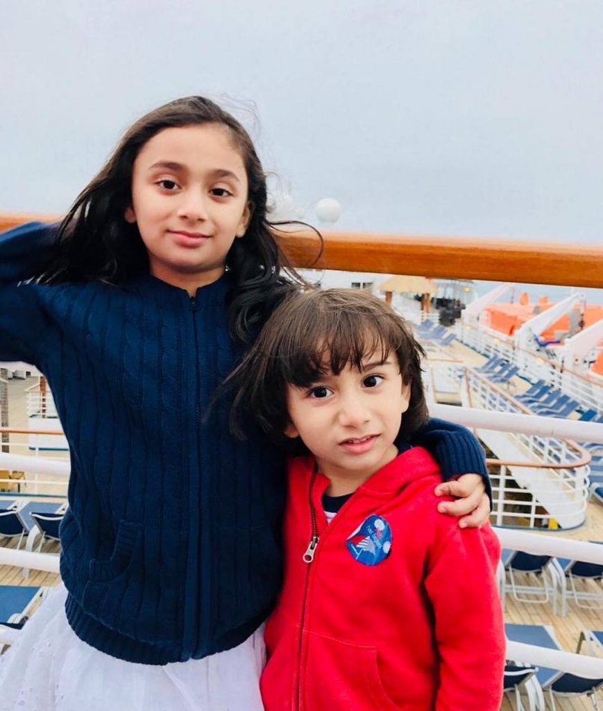 Singer Faakhir Mehmood with his Family - Latest Beautiful Pictures ...