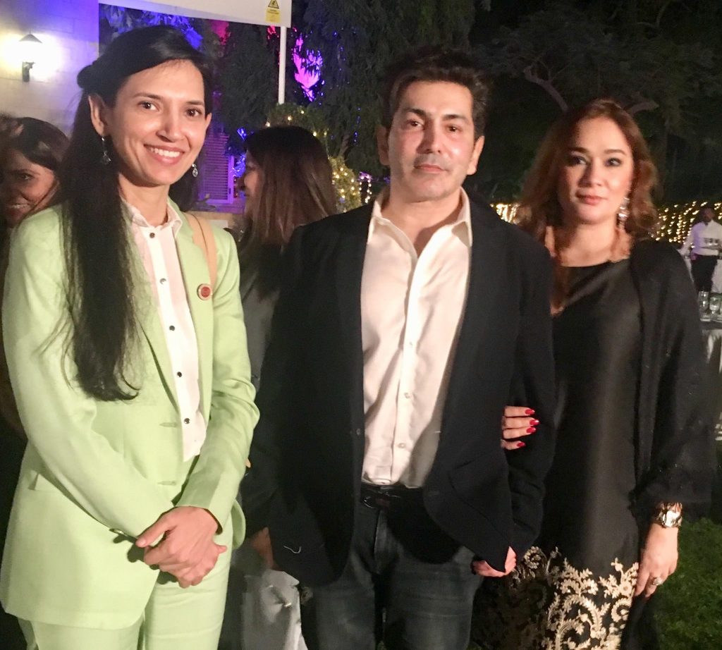 Singer Faakhir Mehmood with his Family - Latest Beautiful Pictures ...