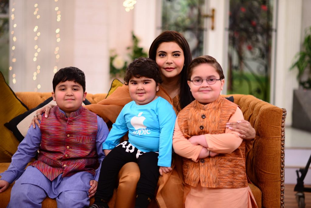 News Anchor Kiran, Danish Nawaz, Samra and Ahmed Shah in GMP | Reviewit.pk