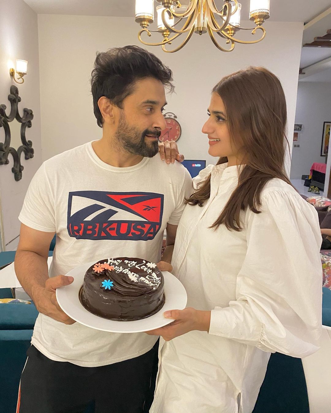 Hira Mani Gave An Adorable Birthday Surprise To Her Husband Mani ...