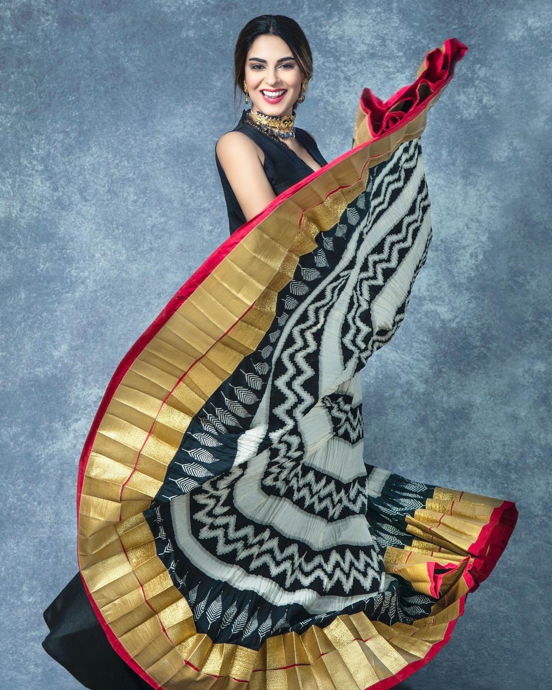 Amar Khan Looks Like A Dream In Her Latest Pictures | Reviewit.pk