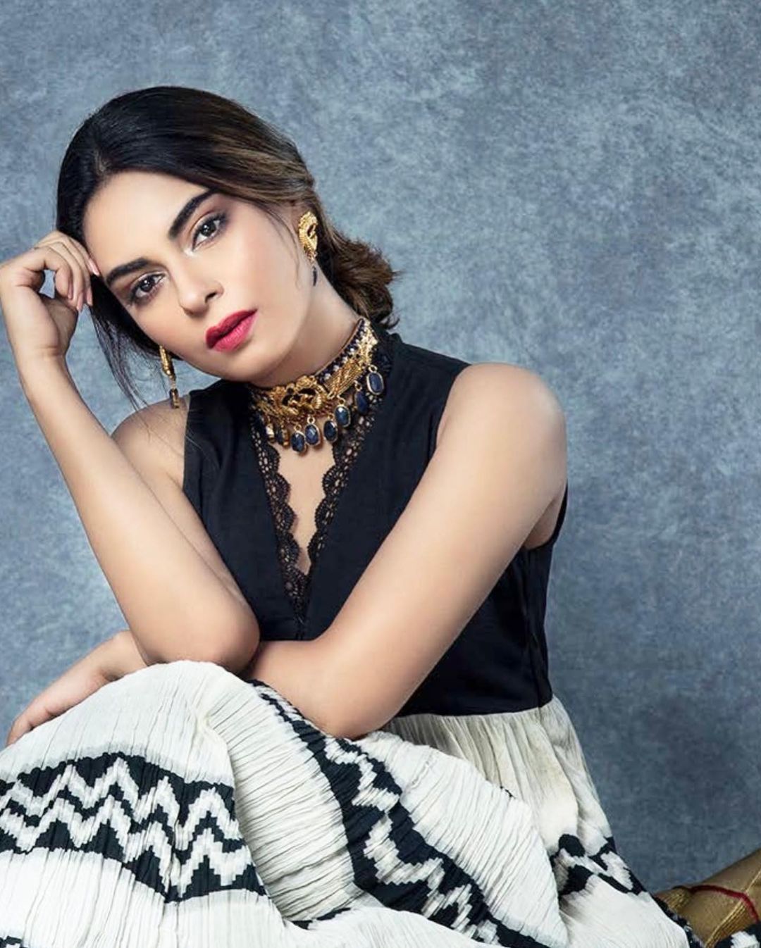 Amar Khan Looks Like A Dream In Her Latest Pictures | Reviewit.pk