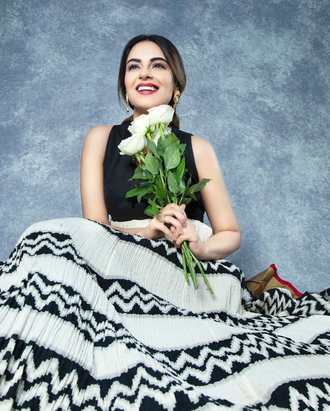 Amar Khan Looks Like A Dream In Her Latest Pictures | Reviewit.pk