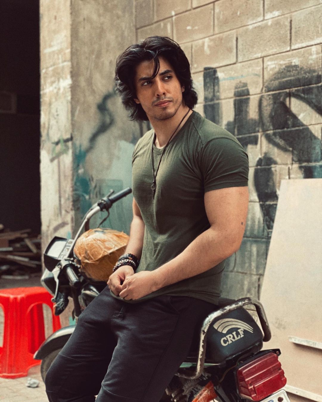 Danyal Zafar Discloses His Role In Drama Serial Tana Bana | Reviewit.pk