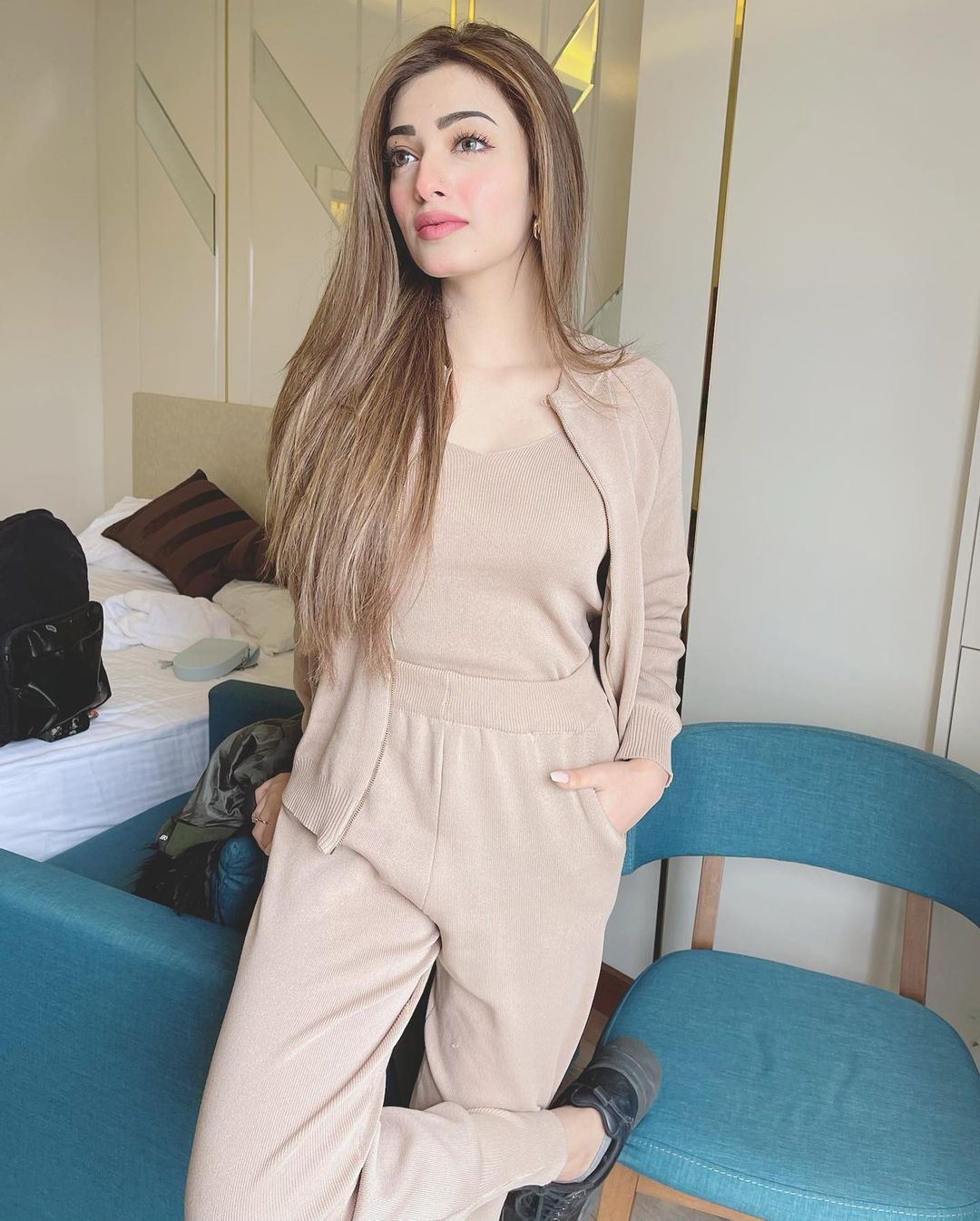 Drama Serial "Sitam" - Cast In Real Life | Reviewit.pk