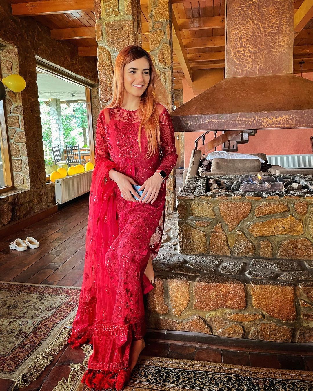 Momina Mustehsan - Latest Vacation Pictures | Reviewit.pk