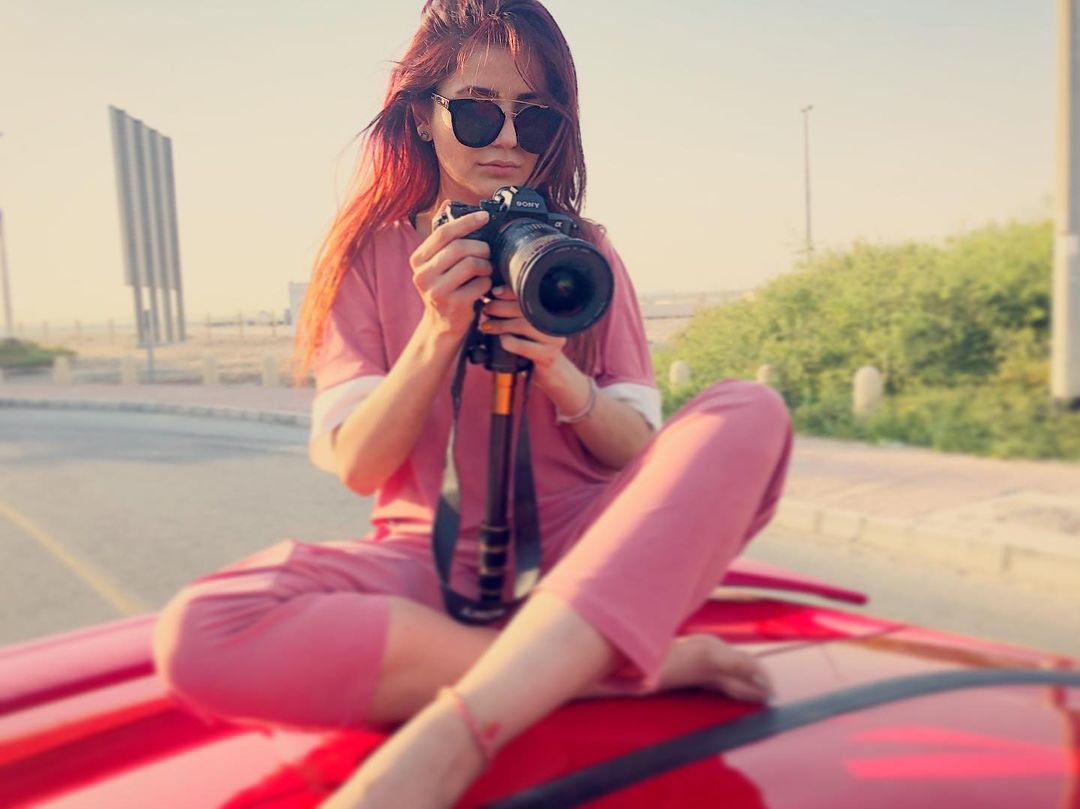 20 Latest Photos of Momina Mustehsan | Reviewit.pk
