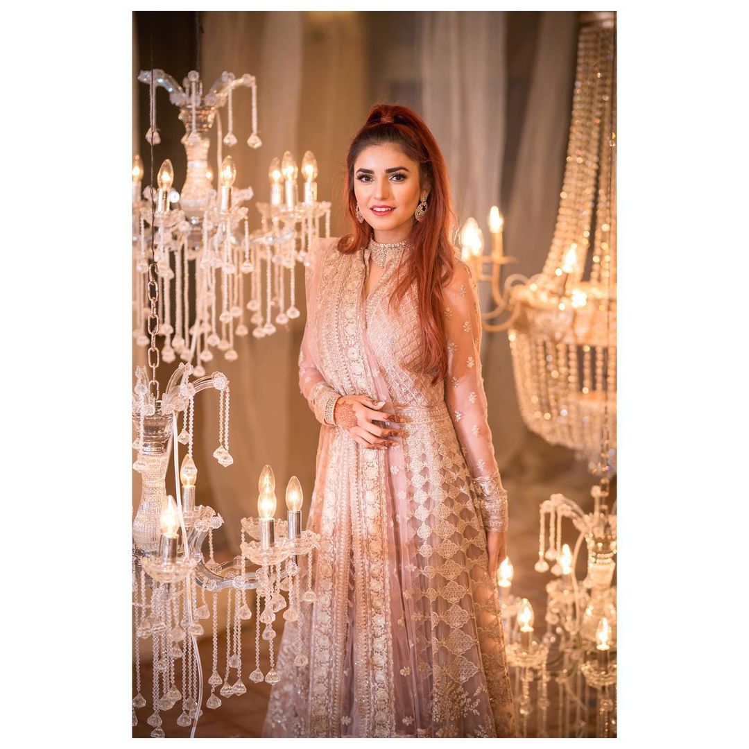 Momina Mustehsan - Latest Vacation Pictures | Reviewit.pk