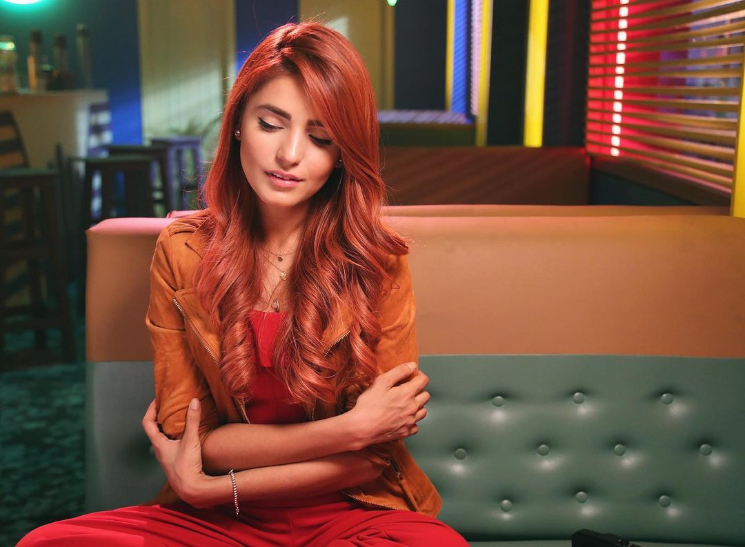 20 Latest Photos of Momina Mustehsan | Reviewit.pk