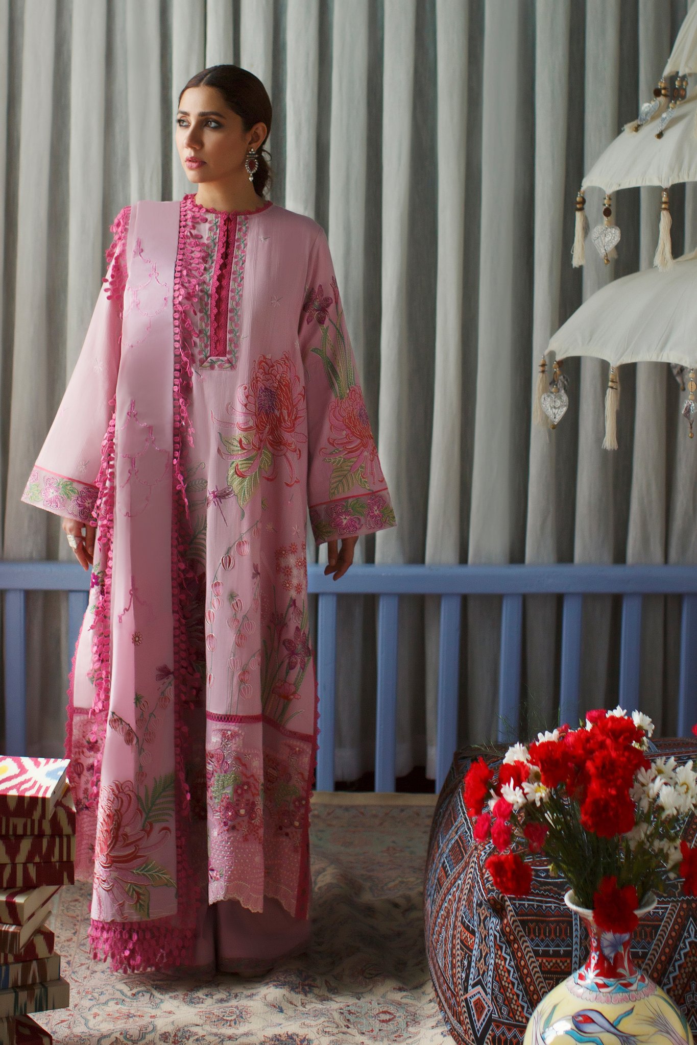 Elan Lawn Spring/Summer Collection 2021 - Pictures And Prices | Reviewit.pk