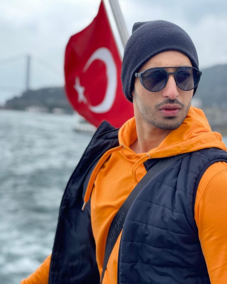 Actor Farhan Malhi Vacationing In Turkey | Reviewit.pk