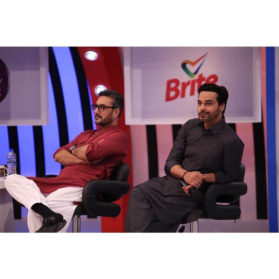 Celebrities' Pictures From The Set Of Jeeto Pakistan | Reviewit.pk
