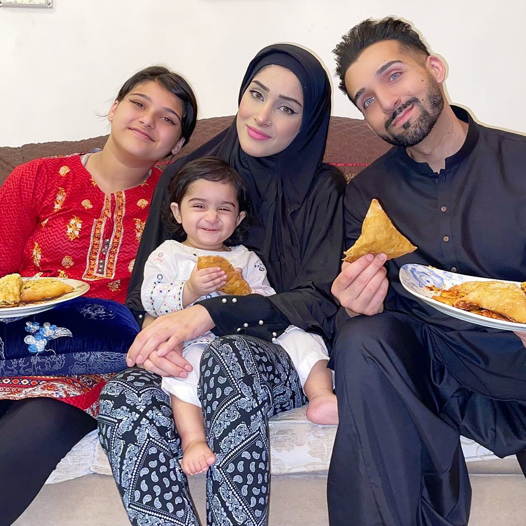 Youtuber Shaam Idrees Experiences First Ramzan In Pakistan With Family ...