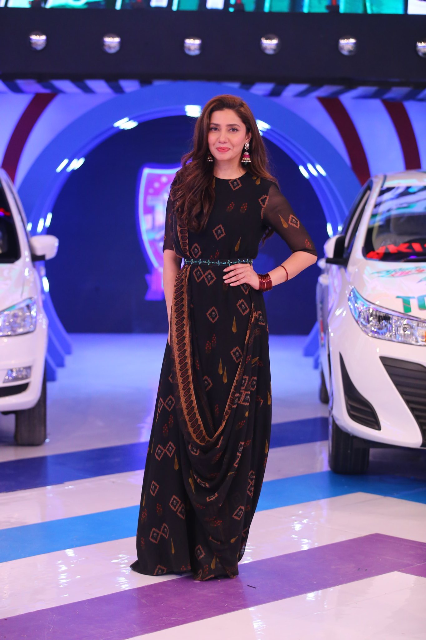 Amazing Clicks From Star Studded Set Of JPL Grand Finale | Reviewit.pk