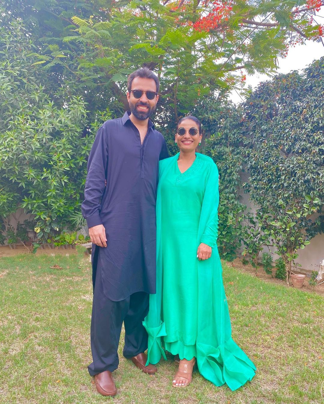 Ayeza Khan Spending Time With Friends - Beautiful Pictures | Reviewit.pk