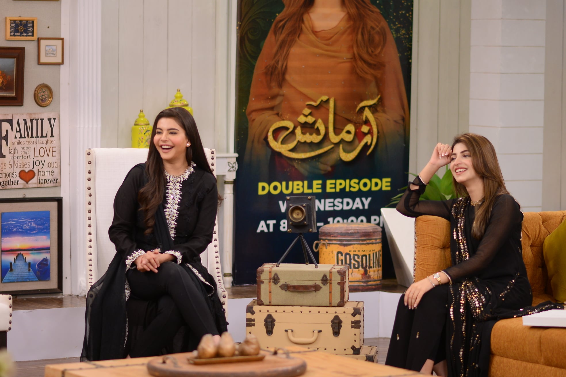 Cast Of Drama Serial "Azmaish" At The Set Of GMP | Reviewit.pk