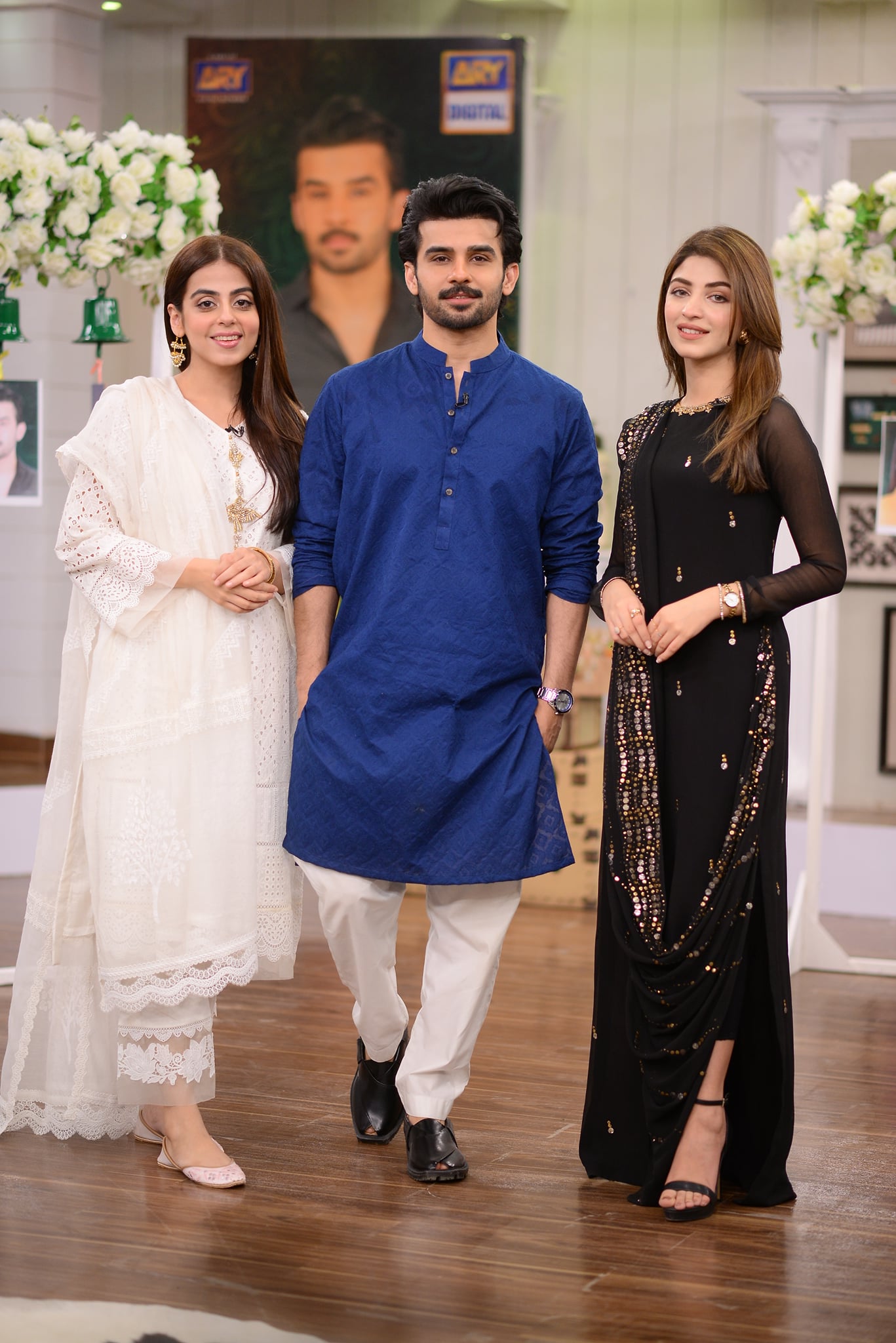 Cast Of Drama Serial "Azmaish" At The Set Of GMP | Reviewit.pk