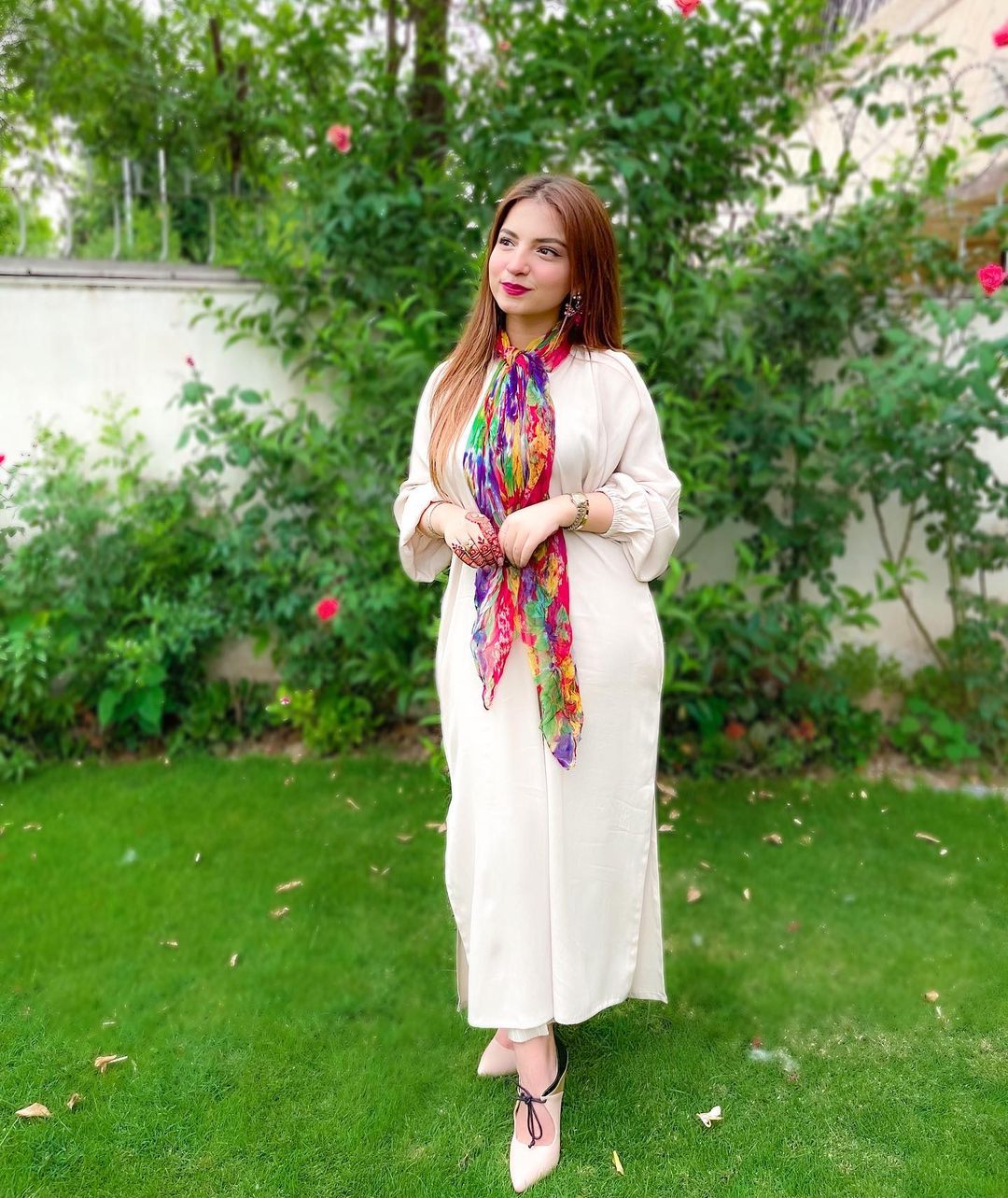 Dananeer Mubeen Opens Up About The Idea Of Flawless Skin | Reviewit.pk