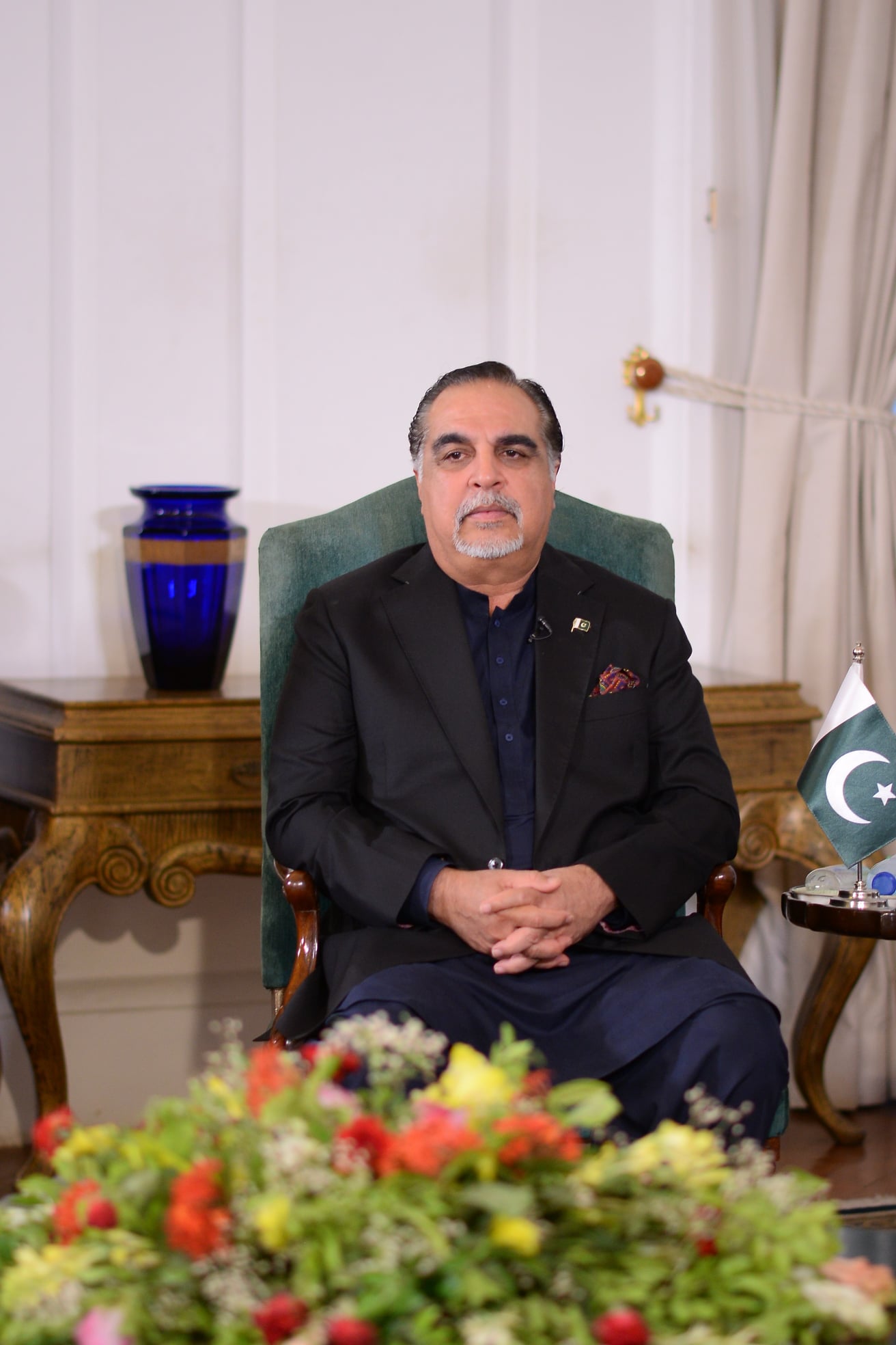 Beautiful Pictures Of Mr. And Mrs. Imran Ismail From Shan-e-Suhoor ...