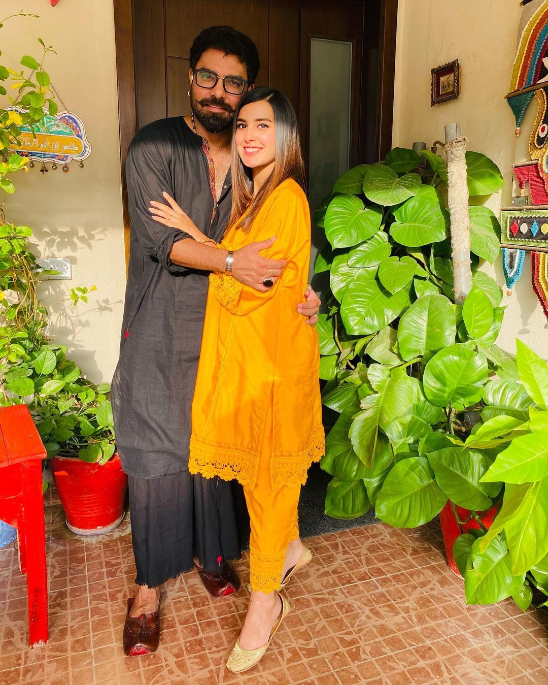 Yasir Hussain And Iqra Aziz Are Expecting Their First Child | Reviewit.pk