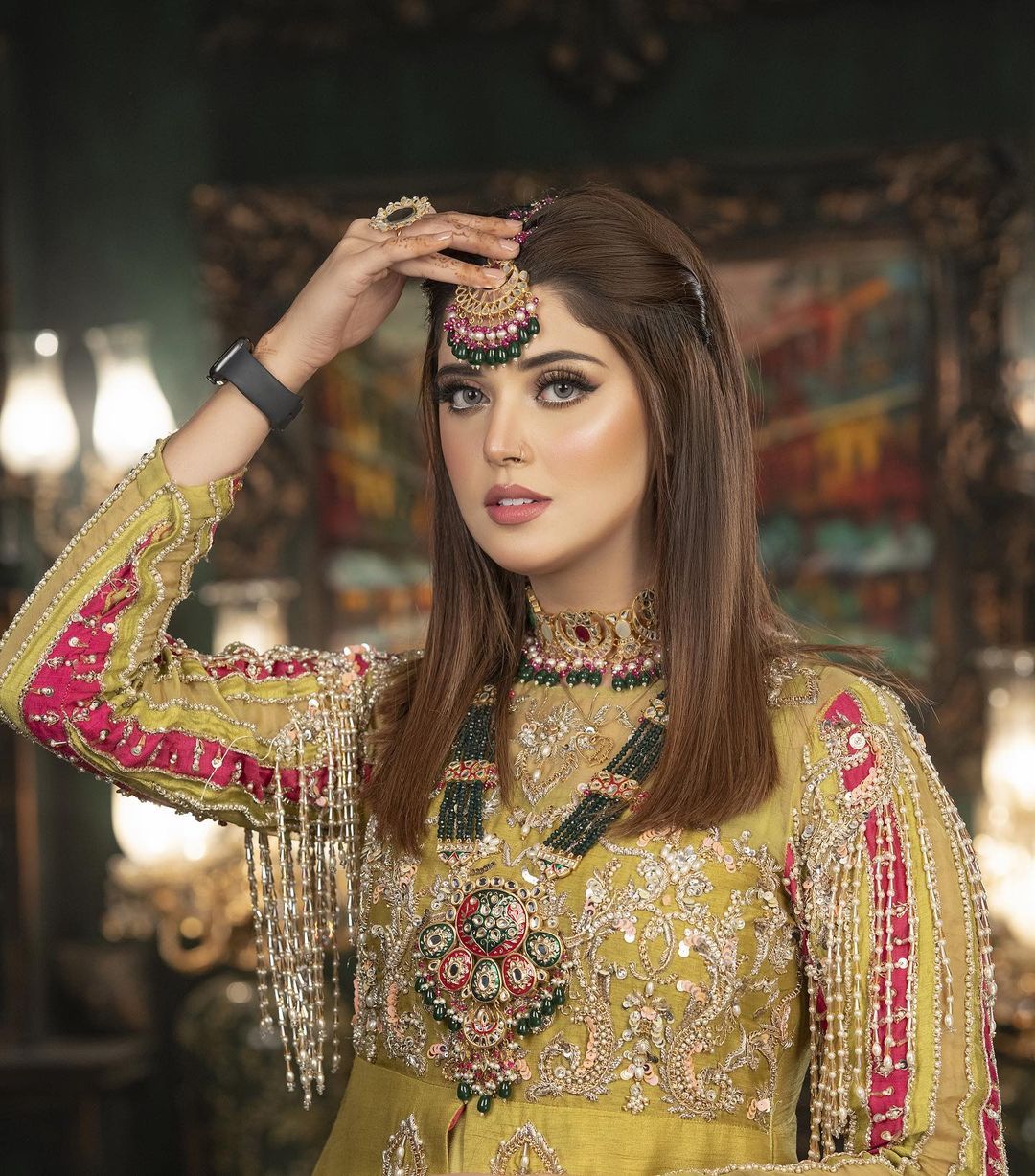 Kanwal Aftab Dolled Up In A Gorgeous Bridal Attire | Reviewit.pk