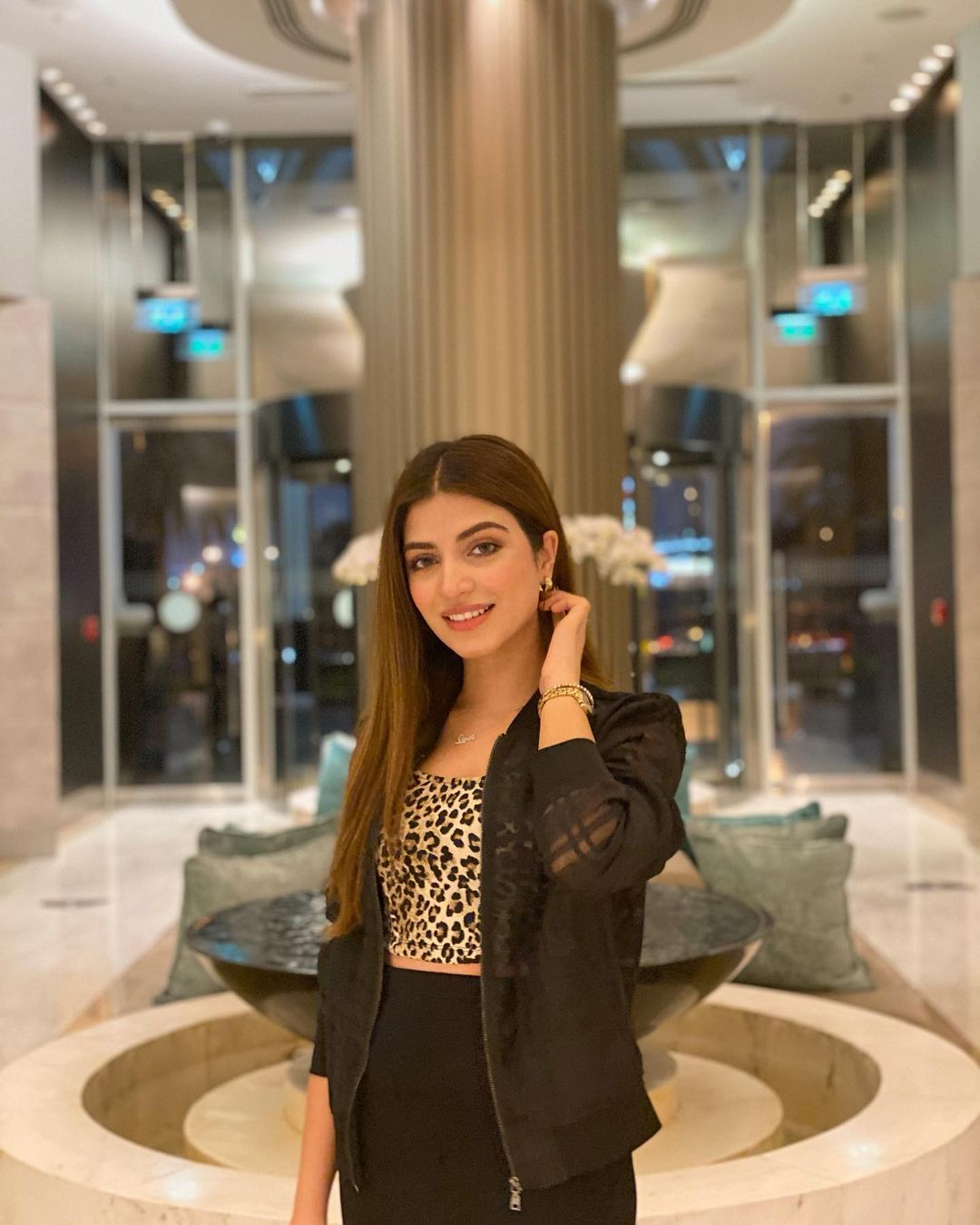 What Kind Of A Bride Kinza Hashmi Wants To Become? | Reviewit.pk