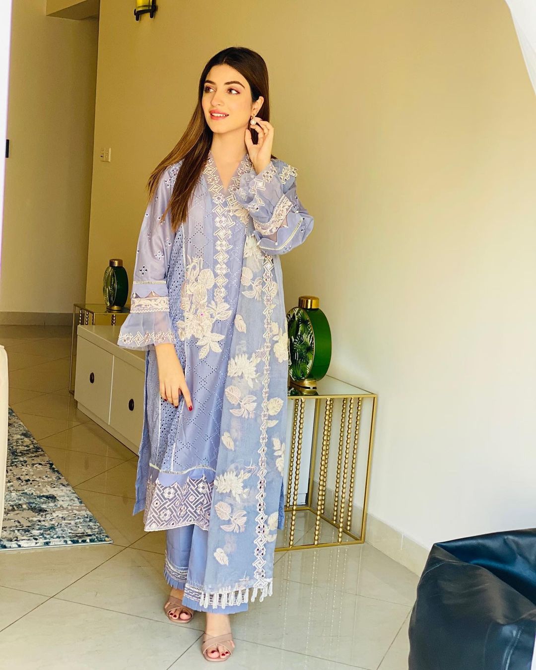 Azmaish Cast In Real Life | Reviewit.pk