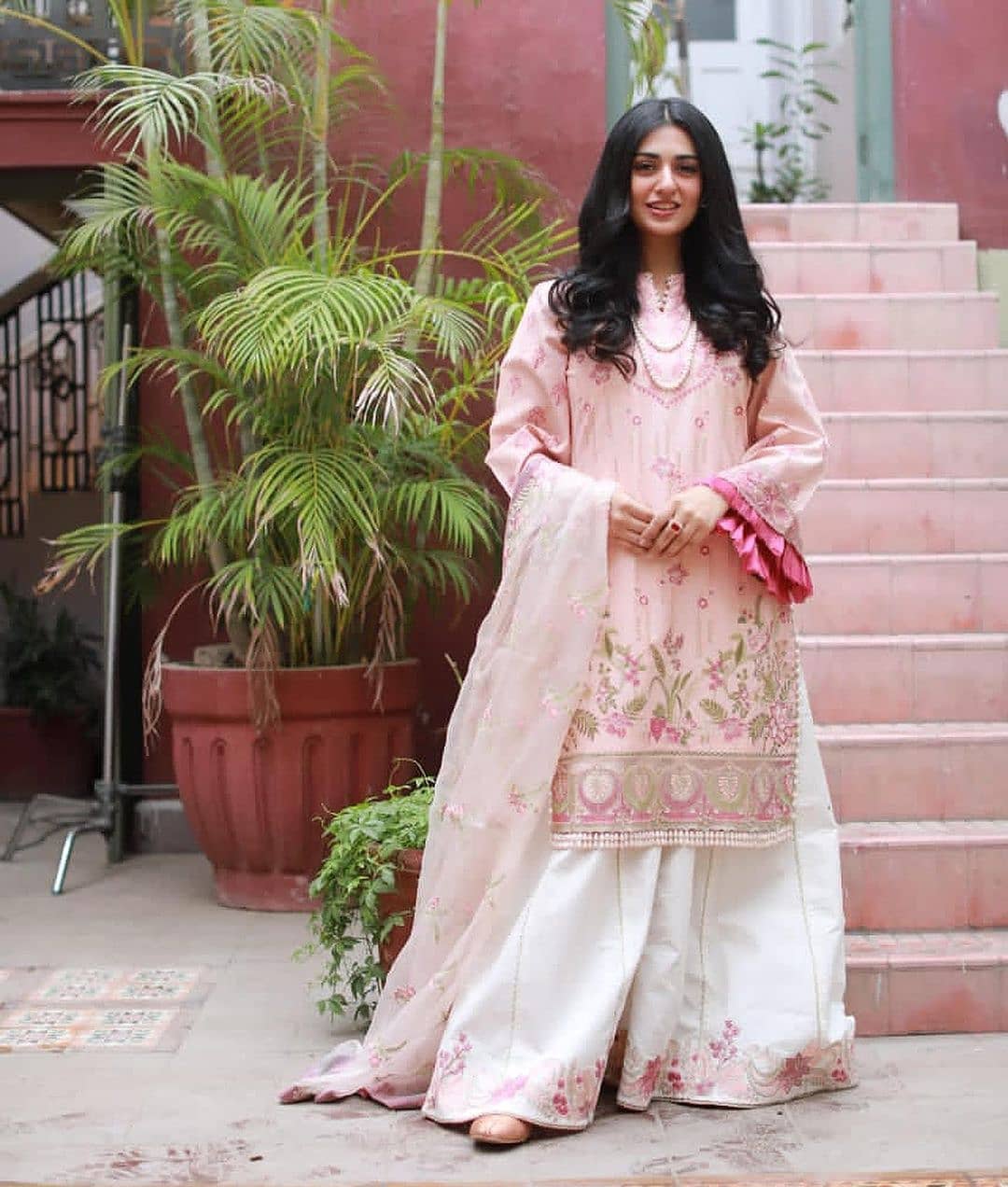 Drama Serial Laapata BTS Pictures - Details | Reviewit.pk