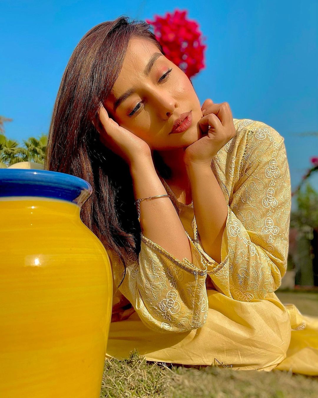 Public Criticism On Maira Khans Bold Pictures Reviewitpk