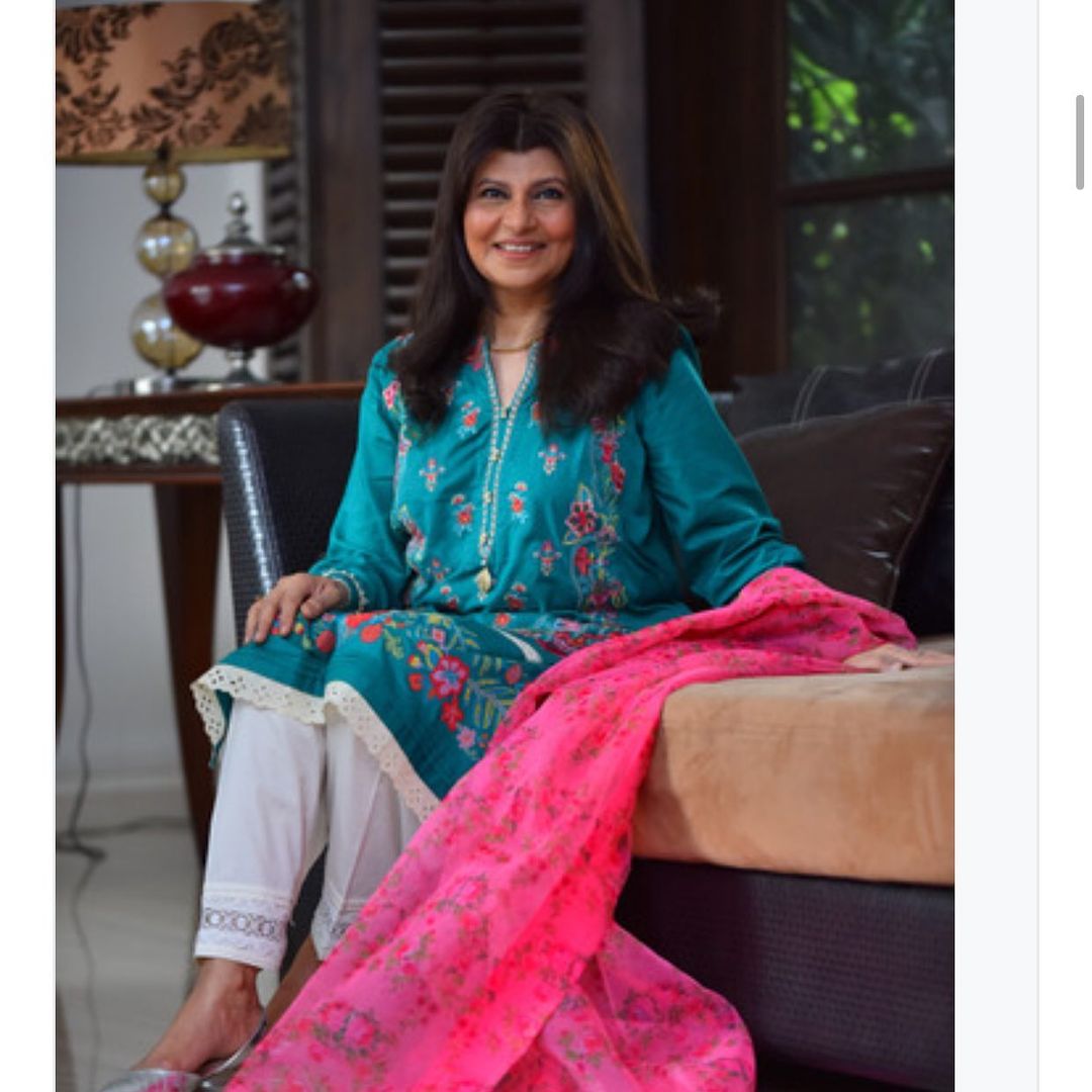 Rubina Ashraf With Her Daughter Minna Tariq- Adorable Pictures ...